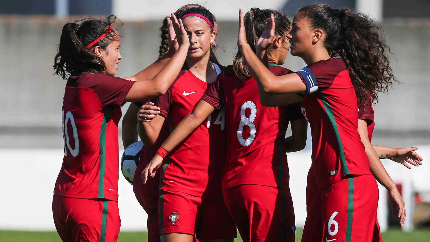 Ana Teles e Sofia Silva no triunfo frente ao Azerbaijão - Sporting ...