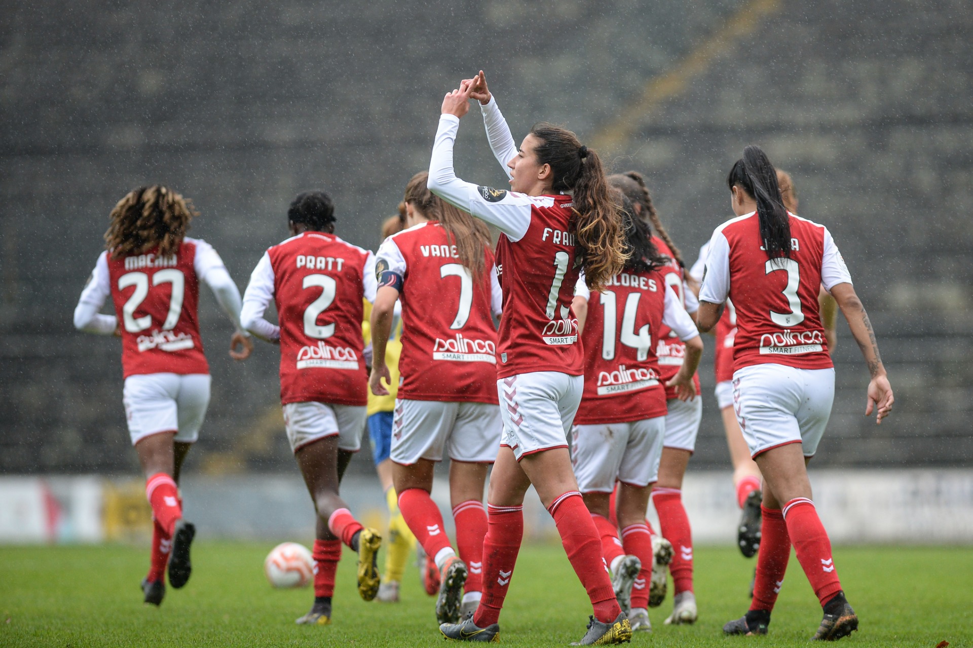 Momento mágico de Laura na vitória frente ao Estoril - Sporting Clube ...