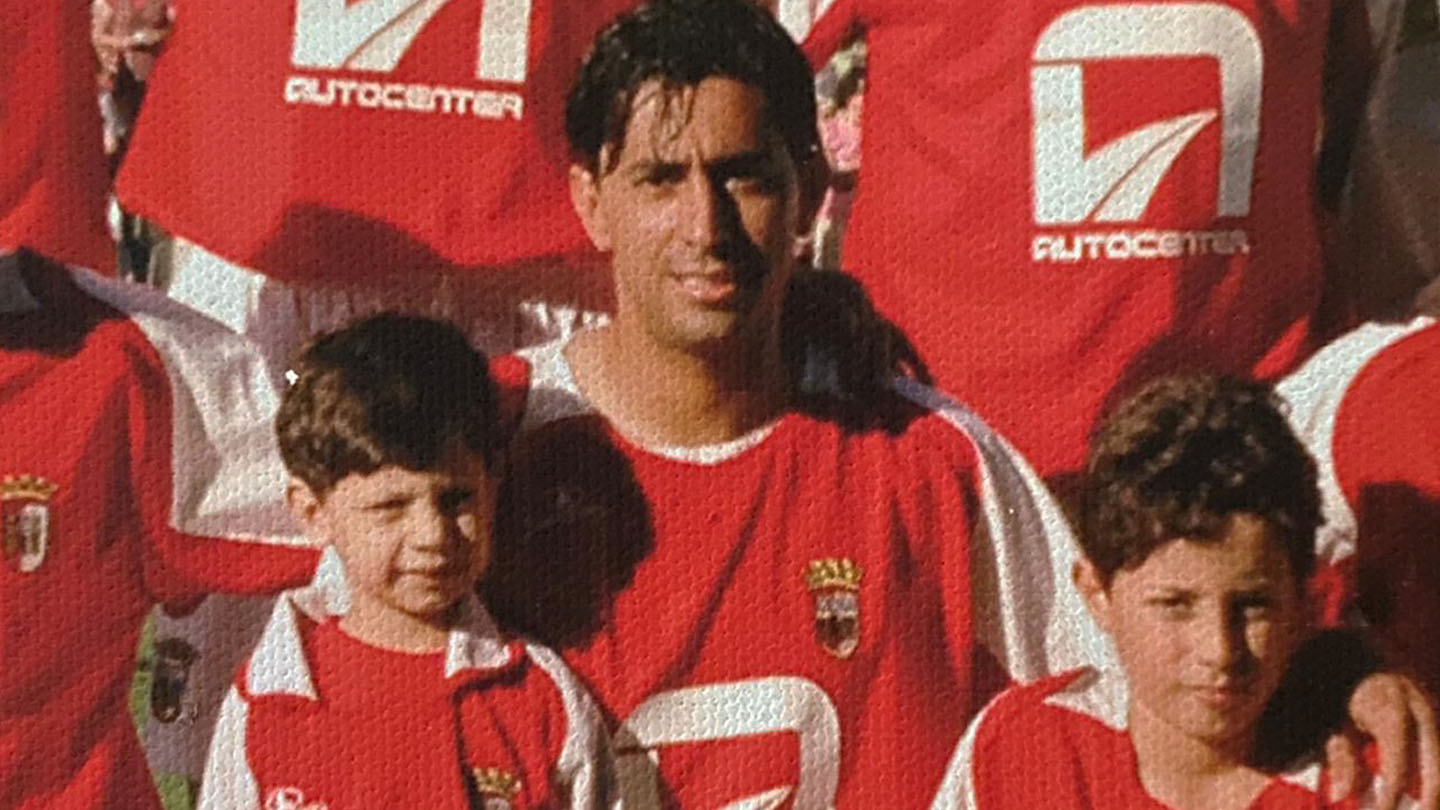 Yan: Admiração pelo pai em tudo... menos no cabelo - Sporting Clube de ...