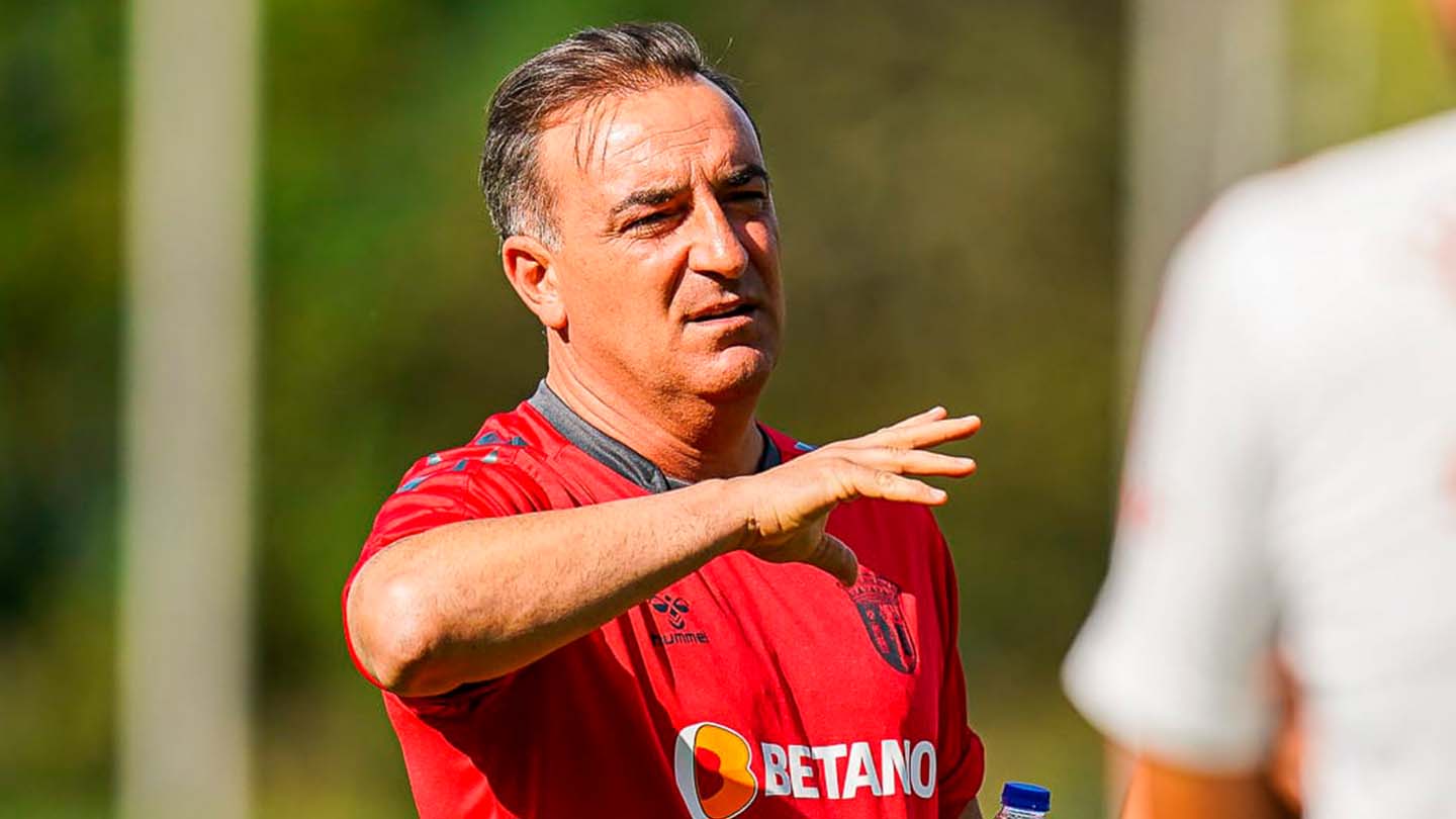Carlos Carvalhal: "Temos de assumir e jogar para ganhar" - Sporting ...