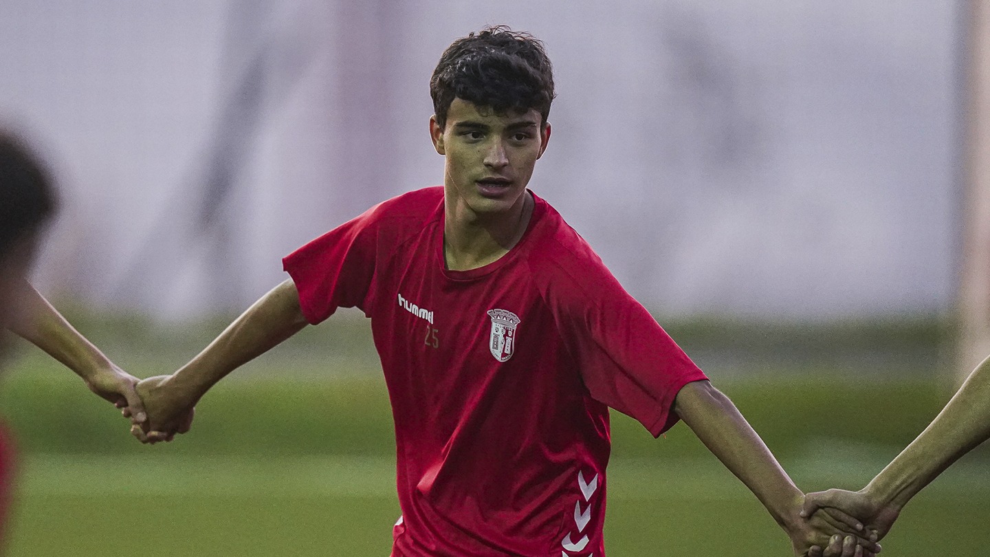 Tiago Macedo: "Proporcionar um bom espetáculo de futebol" - Sporting ...