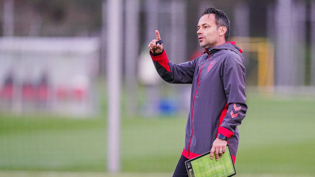 César Silva: "Estamos à espera de um jogo competitivo" - Sporting Clube ...