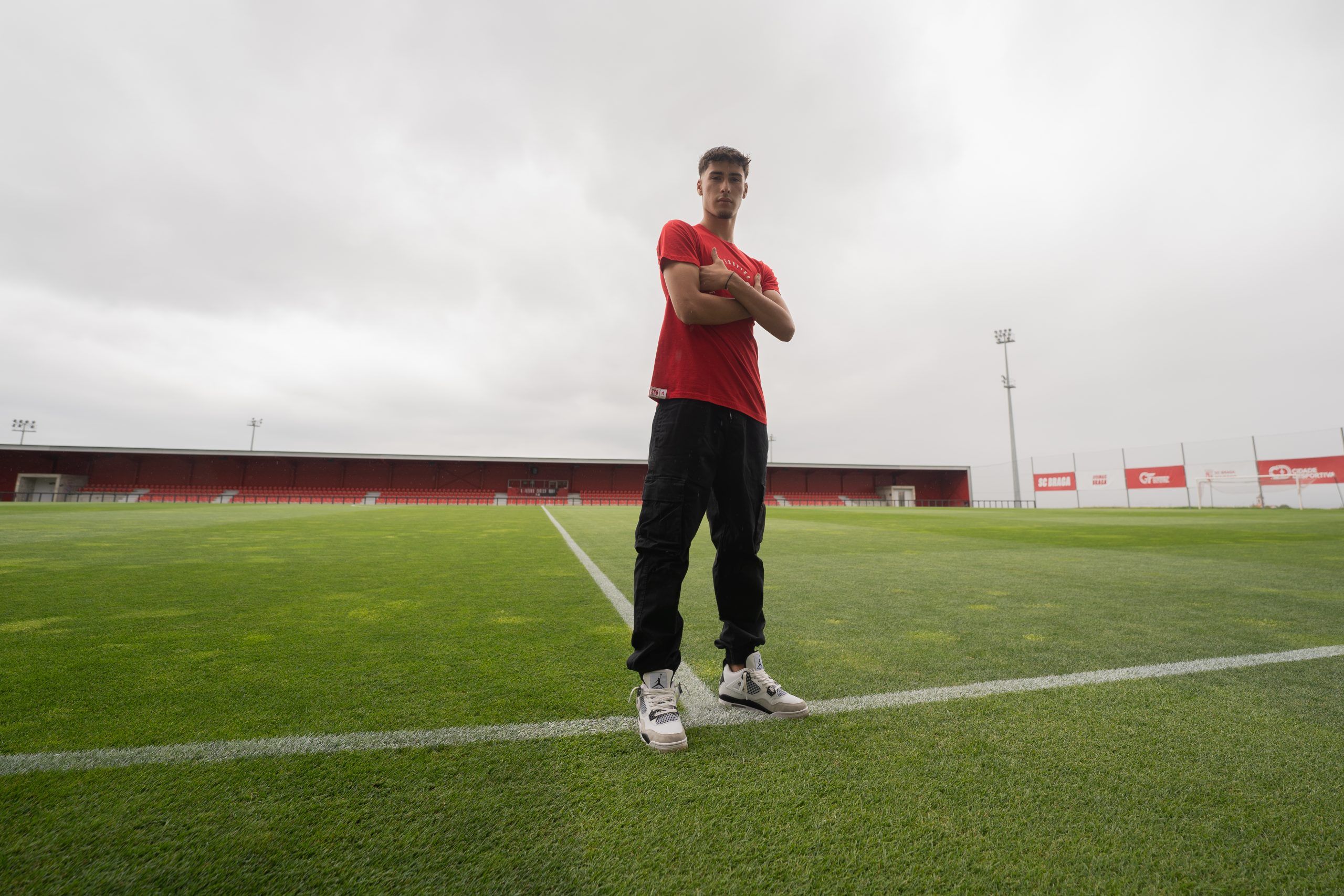 Samuel Sousa assina contrato profissional - Sporting Clube de Braga