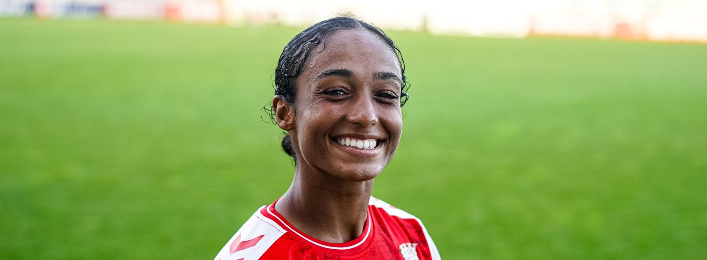 Leah Lewis renova por mais um ano - Sporting Clube de Braga