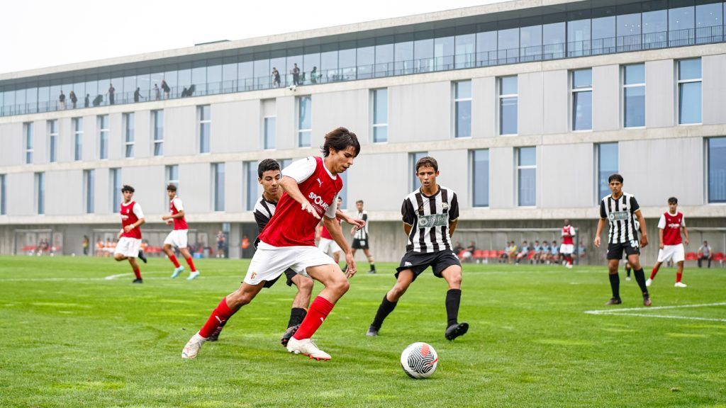Sub-17 vencem o SC Espinho - Sporting Clube de Braga
