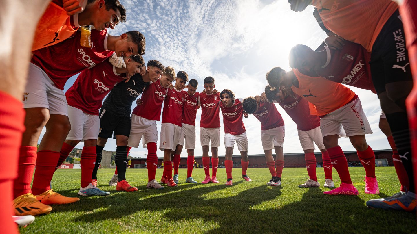 Sub-17 vencem SC Espinho - Sporting Clube de Braga