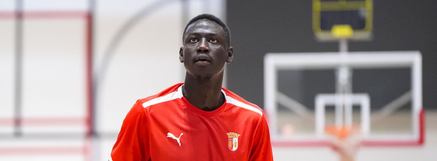 Lamine Banora: "Queremos ganhar" - Sporting Clube de Braga