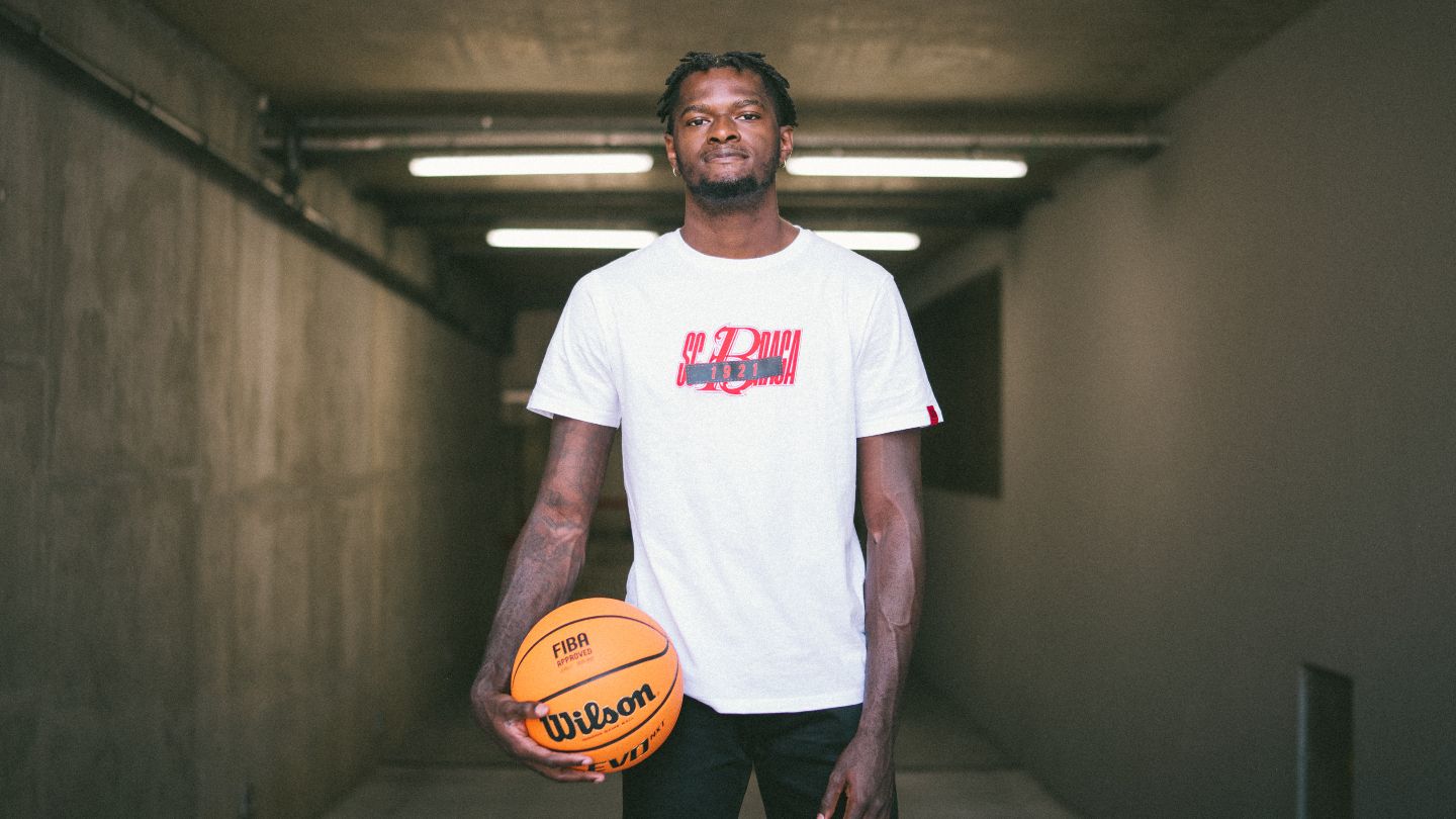 Jesse Bingham II é reforço para a nova época - Sporting Clube de Braga